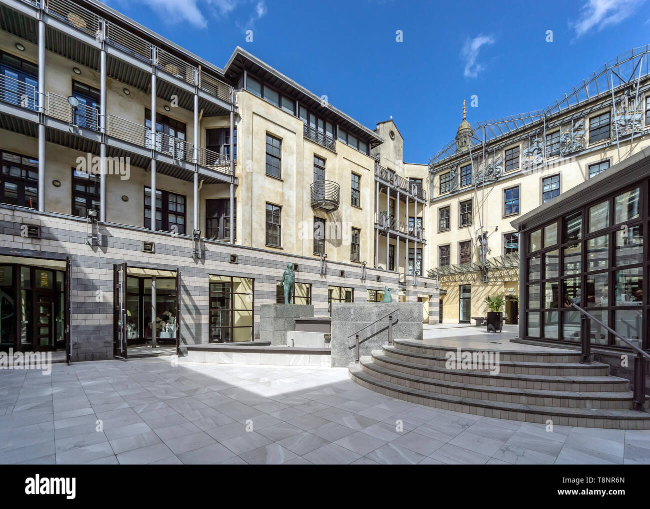 The Italian Centre with food and drink outlets in John Street Glasgow ...