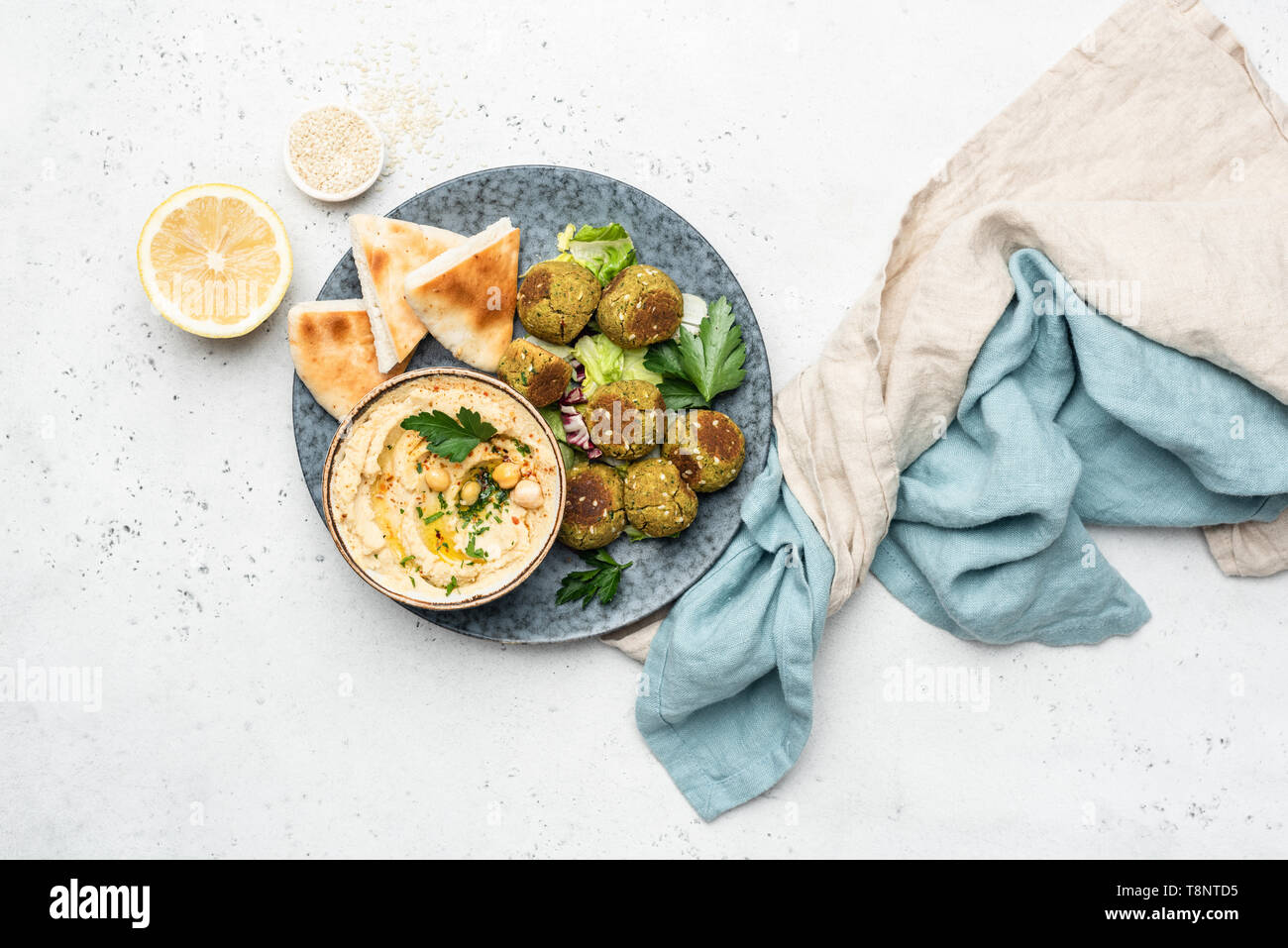 Falafel hummus hi-res stock photography and images - Alamy