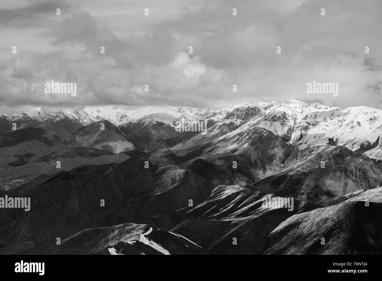 A landscape of snowy mountain in Tehran, Iran Stock Photo - Alamy