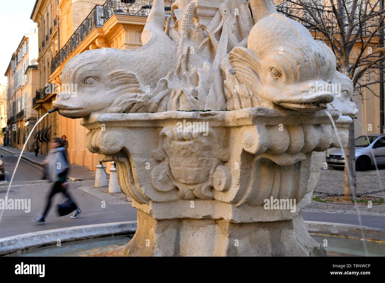 Four dolphin fountain hi-res stock photography and images - Alamy