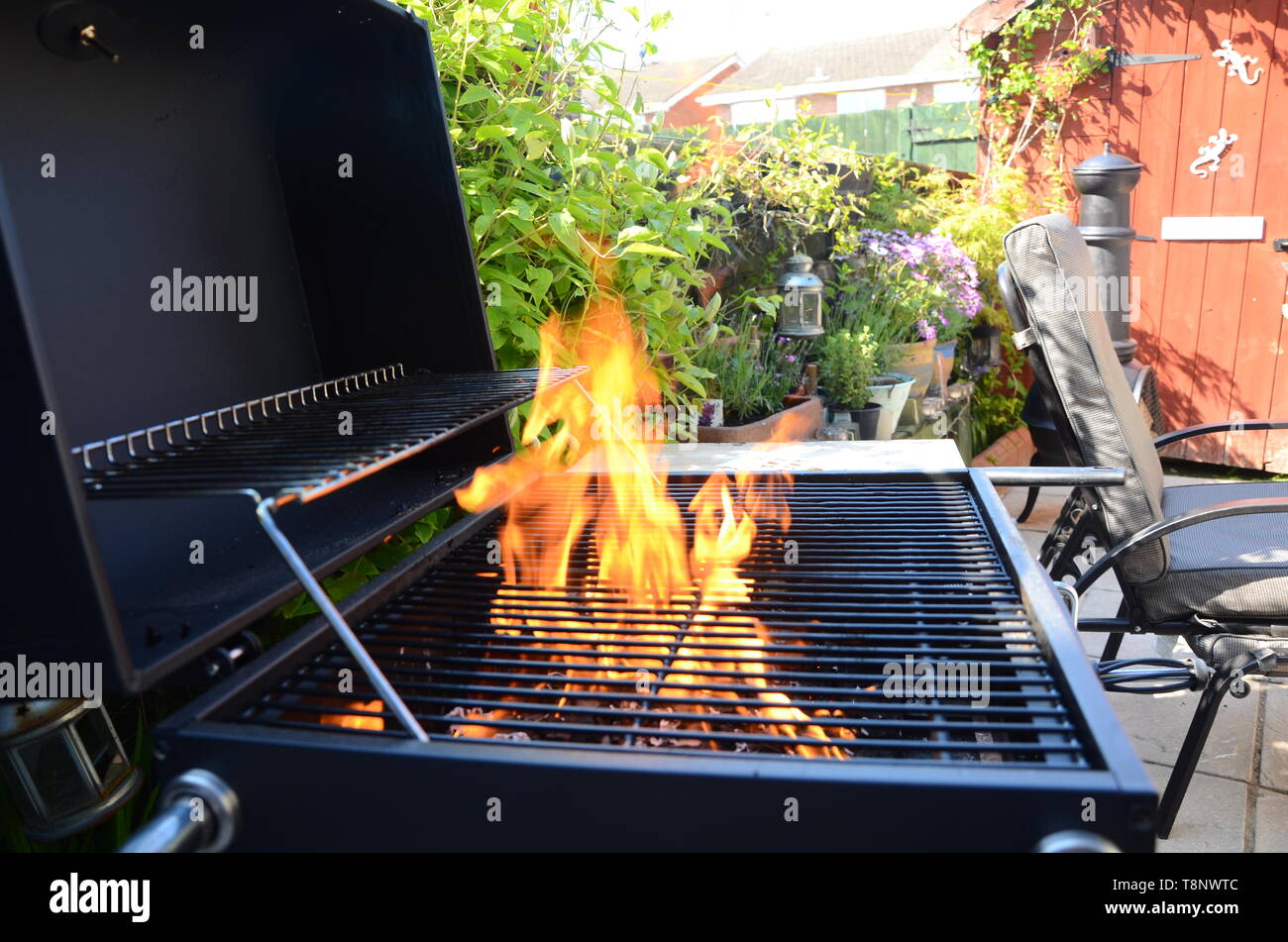 Barbecue safety hi-res stock photography and images - Alamy