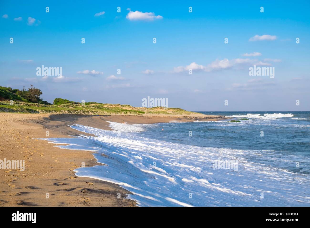 Sri Lanka, Eastern province, Pottuvil, Arugam bay, Pasarichenai Beach ...