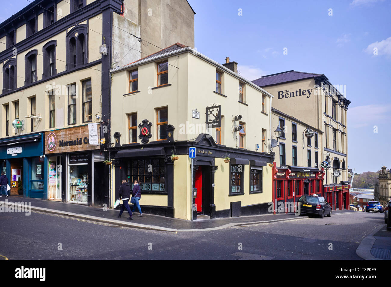 Ferryquay street hi-res stock photography and images - Alamy
