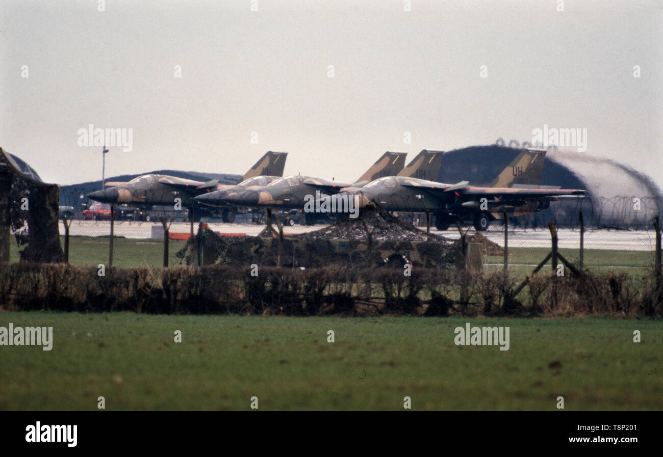 F 15 active plane hi-res stock photography and images - Alamy