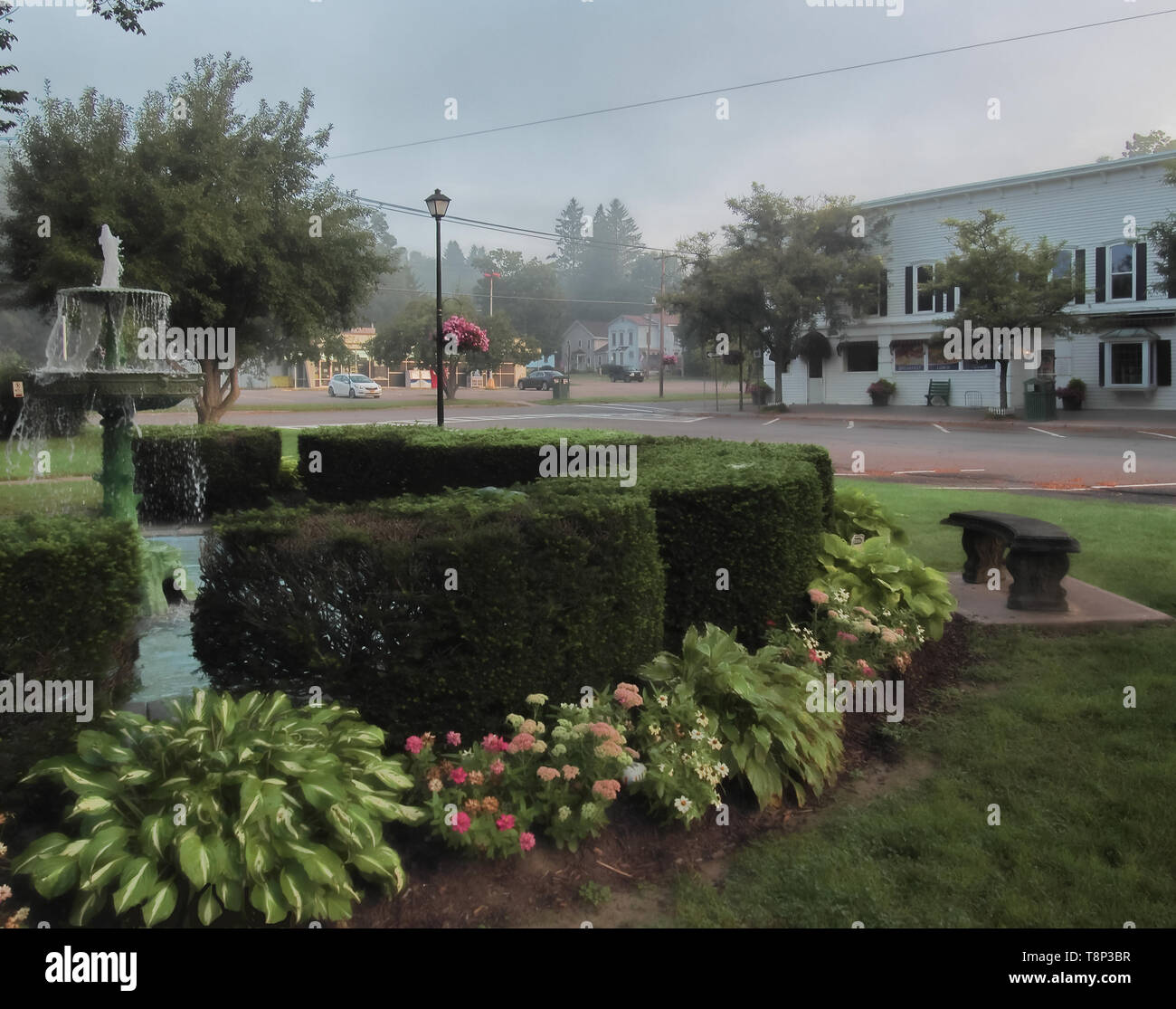 Mist over town hi-res stock photography and images - Alamy