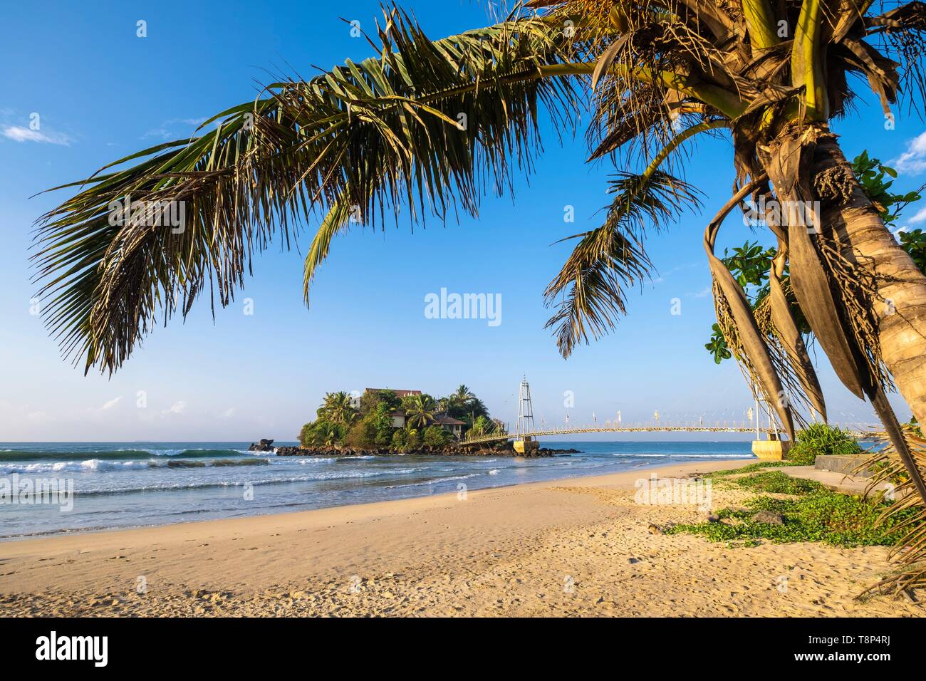 Sri Lanka, Southern province, Matara, Paravi Duwa temple on an Island ...