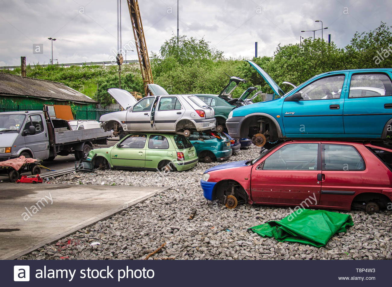 Car Scrapyard, Uk Stock Photos & Car Scrapyard, Uk Stock Images - Alamy