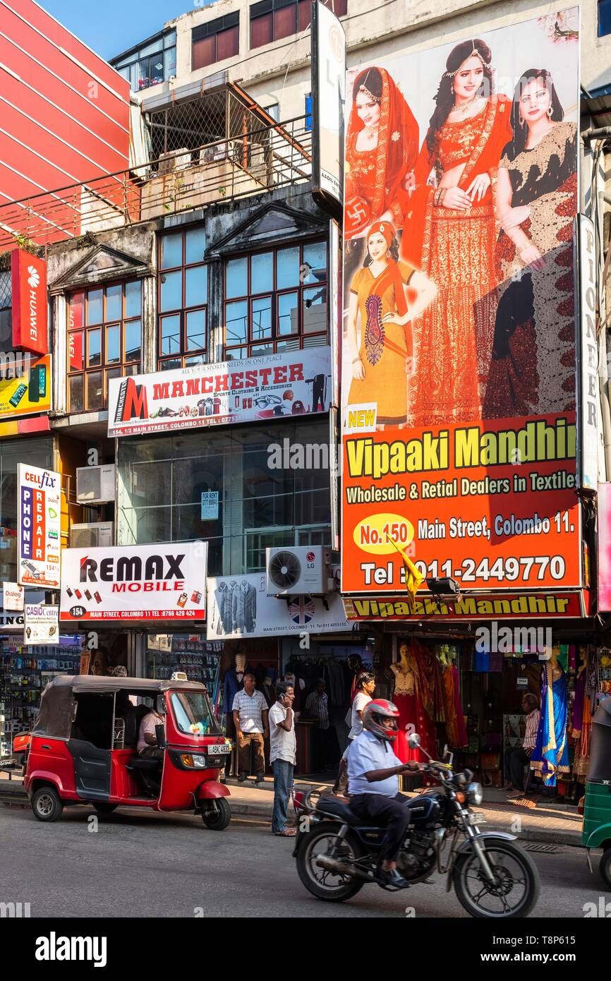 Sri Lanka, Colombo, Pettah district, popular and shopping district ...