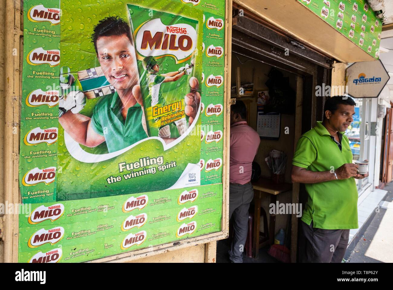 Sri lanka colombo shop people hi-res stock photography and images - Alamy