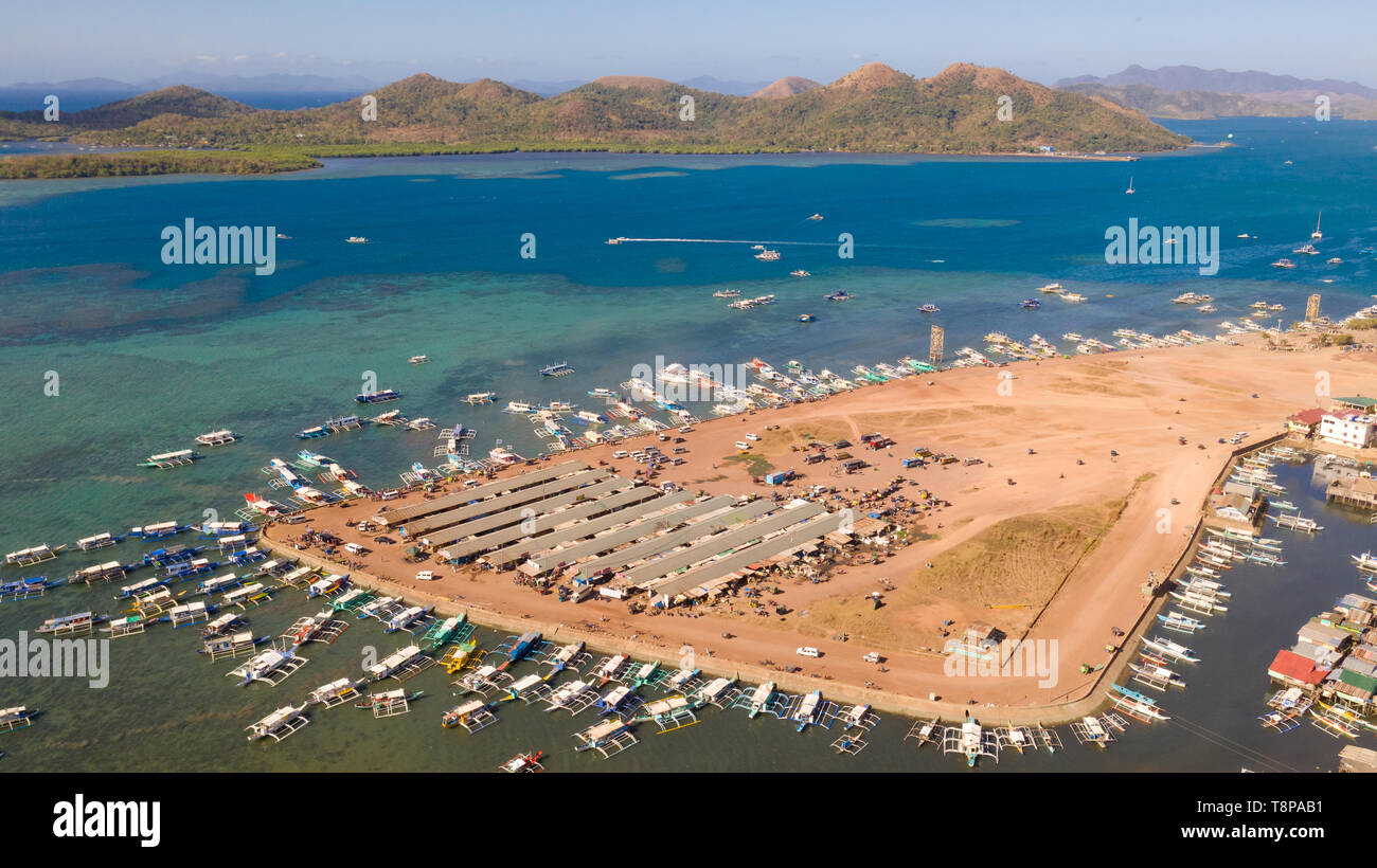 Berth with boats in the town of Coron. Palawan. Philippines.Coron ...