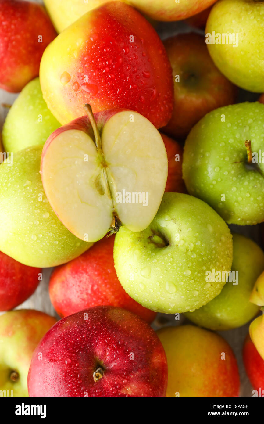 Cut and whole fresh ripe apples Stock Photo - Alamy