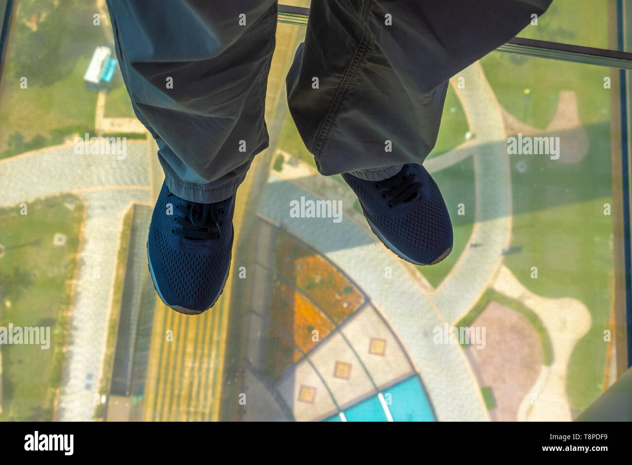 On glass floor high altitude hi-res stock photography and images - Alamy