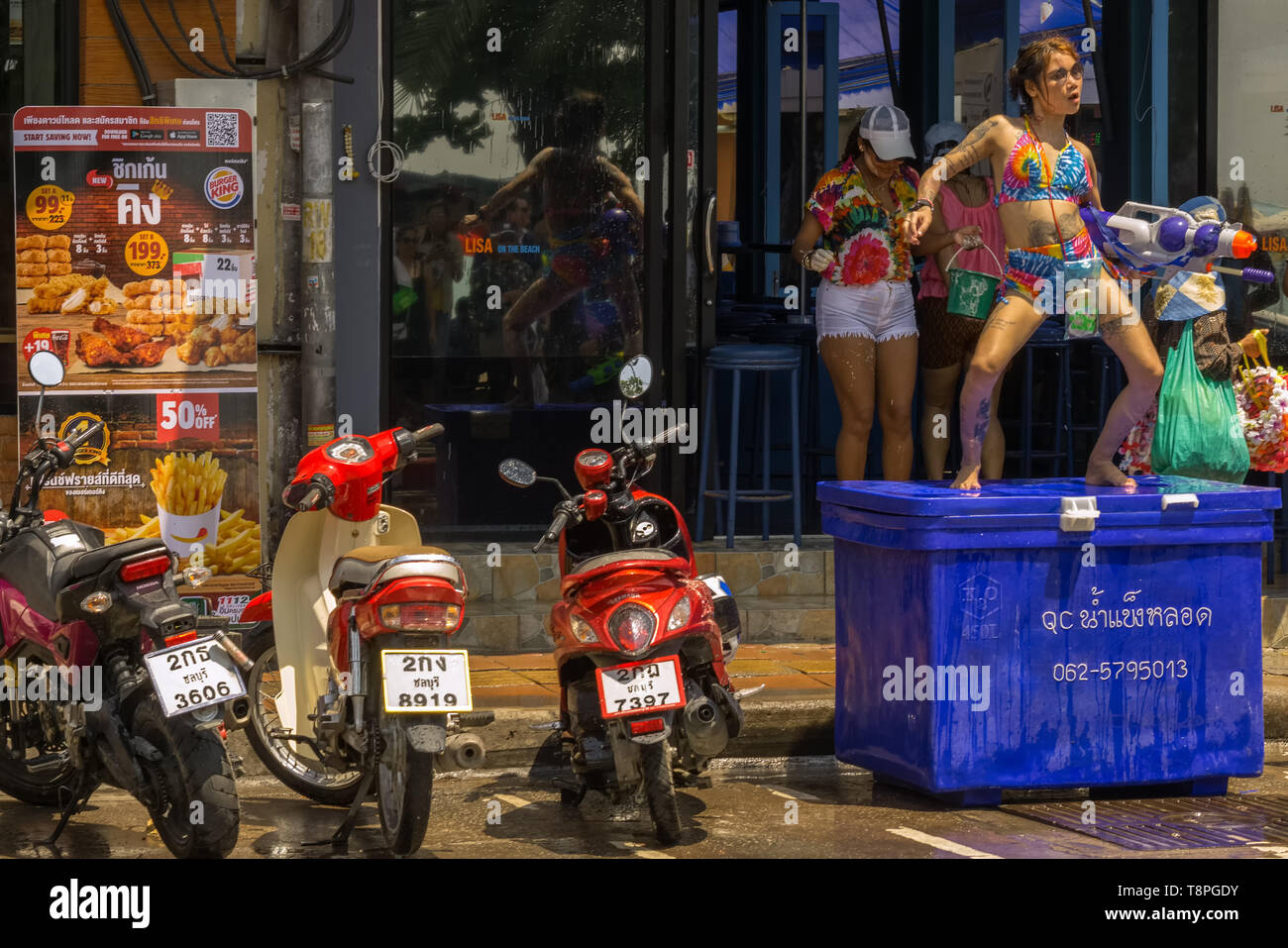 PATTAYA,THAILAND - APRIL 13,2019:Beachroad Thai girls were celebrating ...