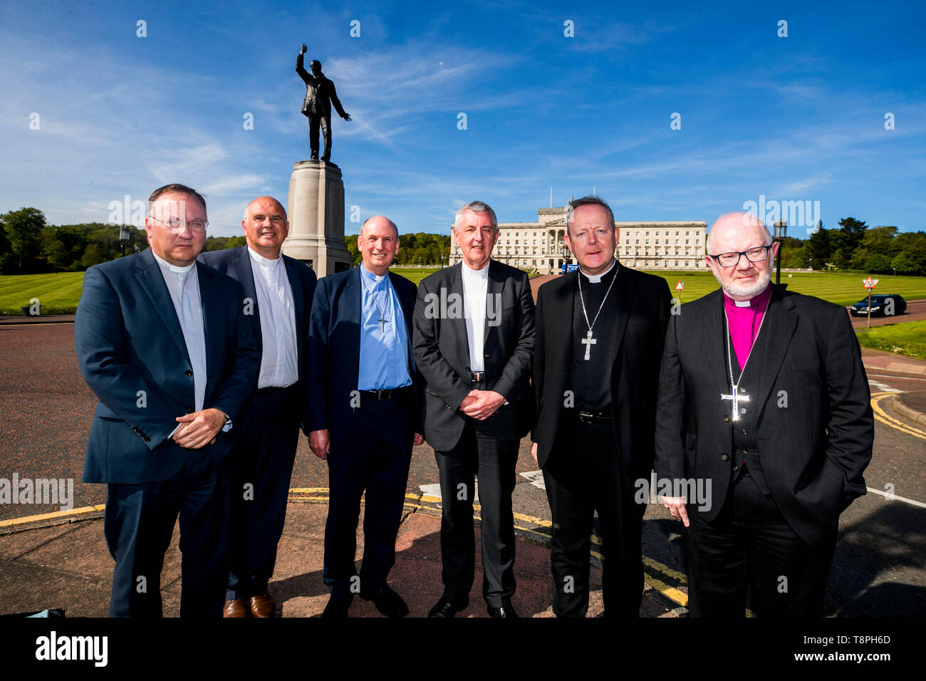 Rev brian anderson hi-res stock photography and images - Alamy