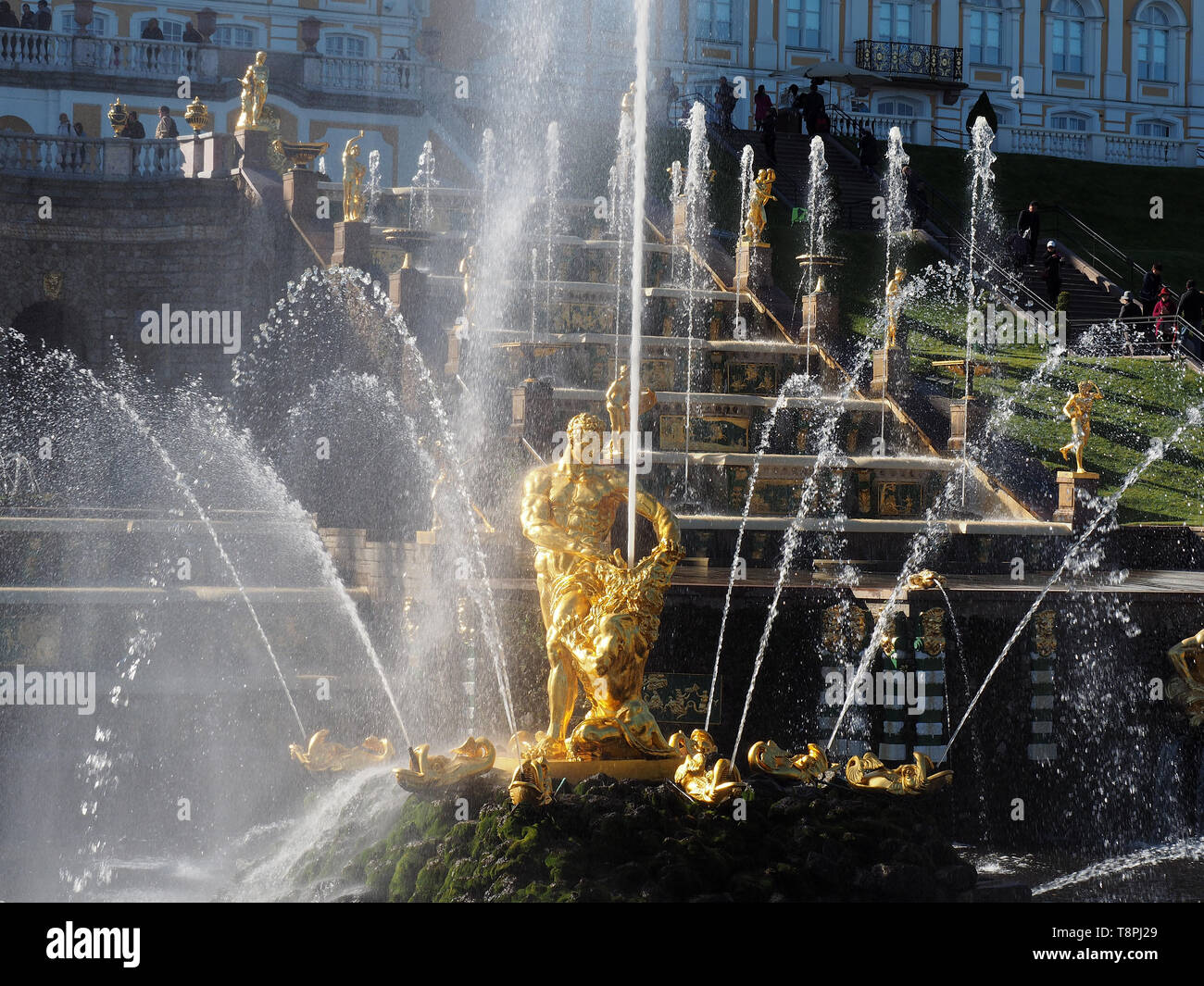 Samson Fountain, Grand Cascade, Peterhof, Petrodvorets, St. Petersburg ...