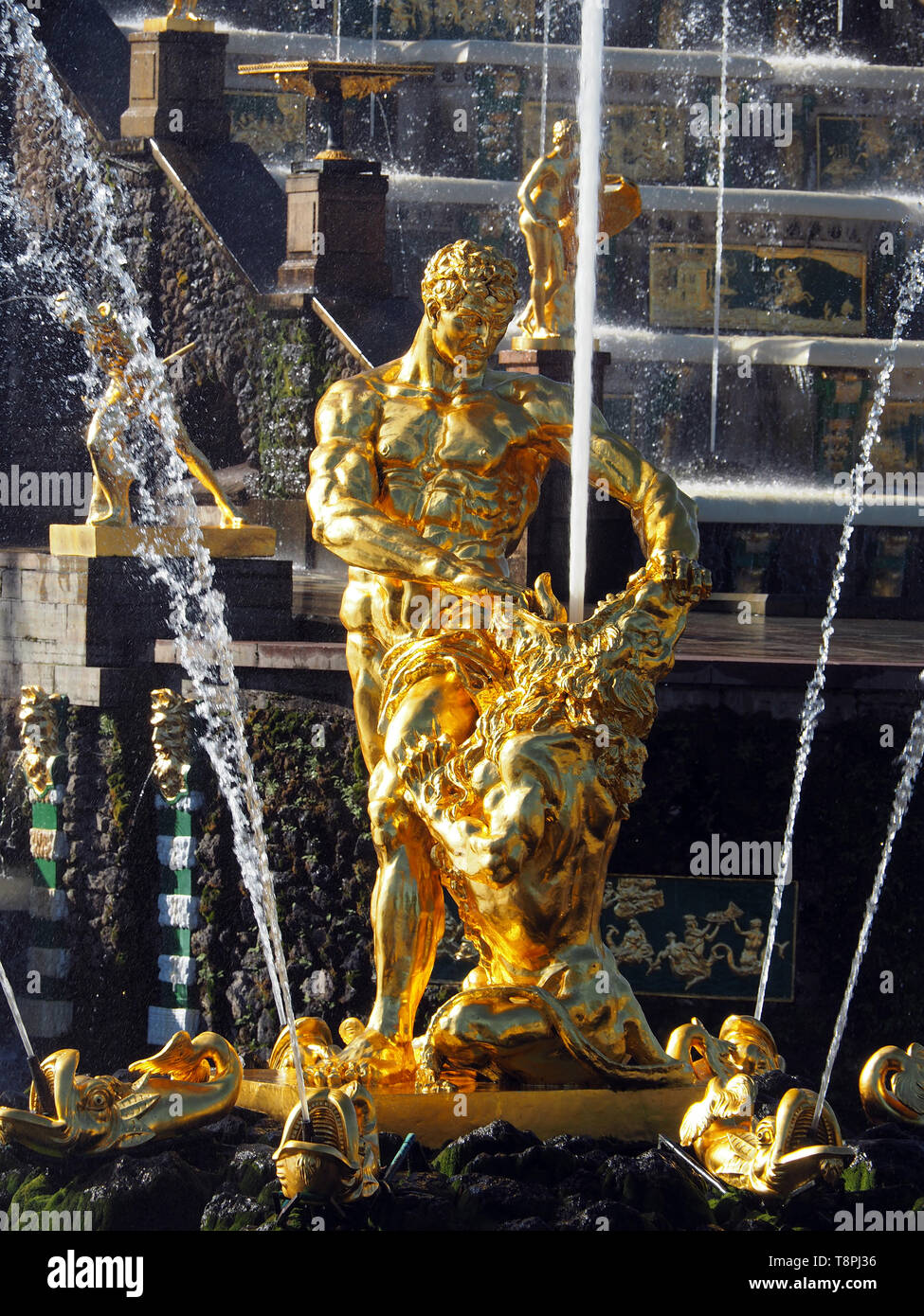 Samson Fountain, Grand Cascade, Peterhof, Petrodvorets, St. Petersburg ...