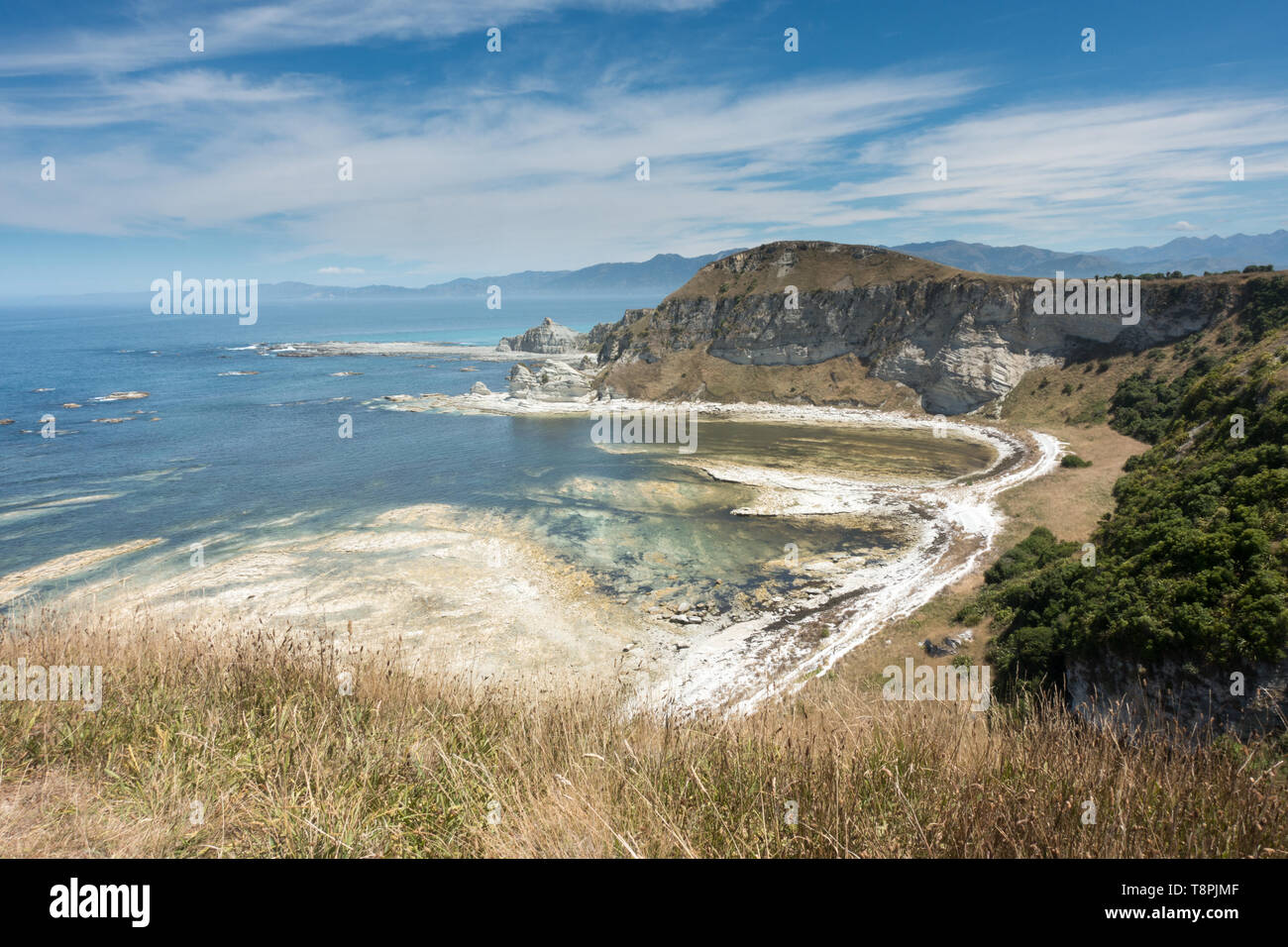 Kaikoura is a coastal town on New Zealand's South Island famous for ...