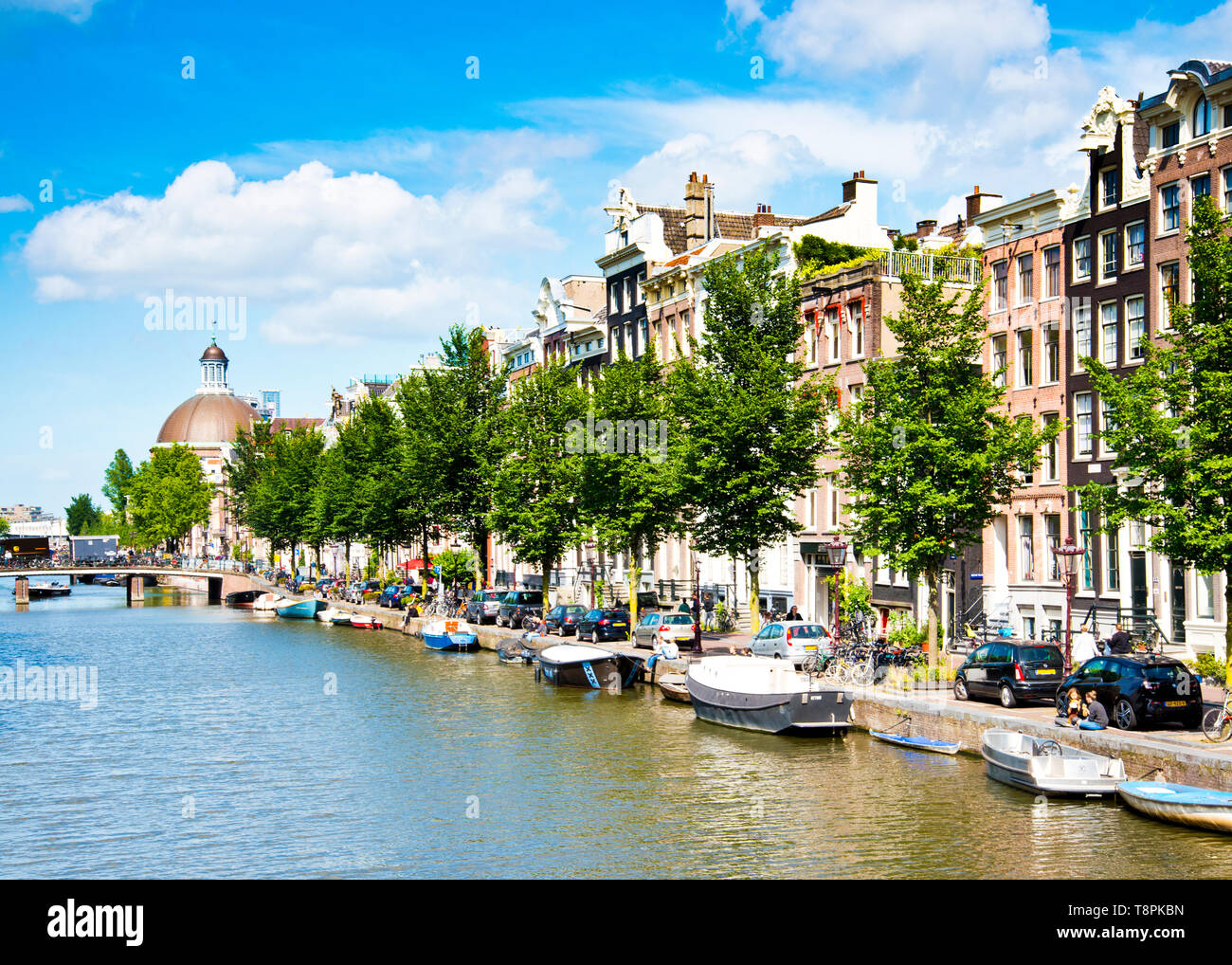 Limited parking hi-res stock photography and images - Alamy