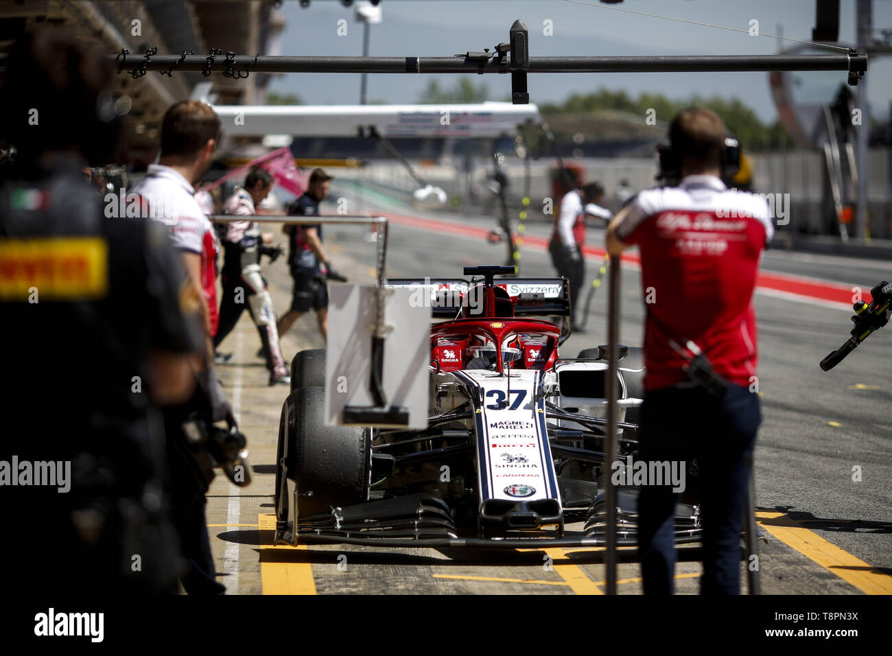Barcelona, Spain. 14th May, 2019. CALLUM ILOTT test driver of Alfa ...