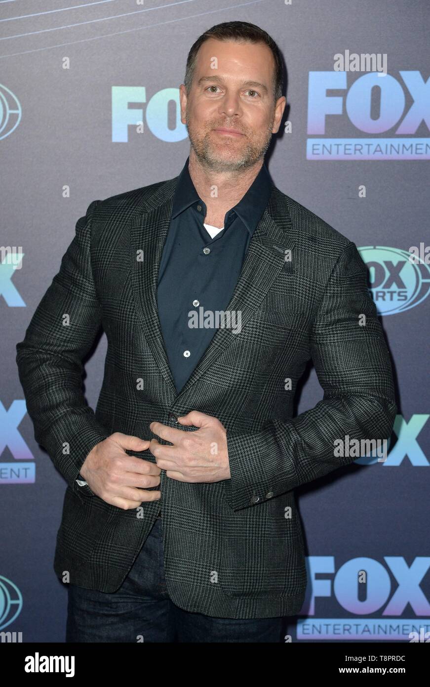 Peter Krause at arrivals for FOX Upfronts 2019, Beacon Theatre, New ...
