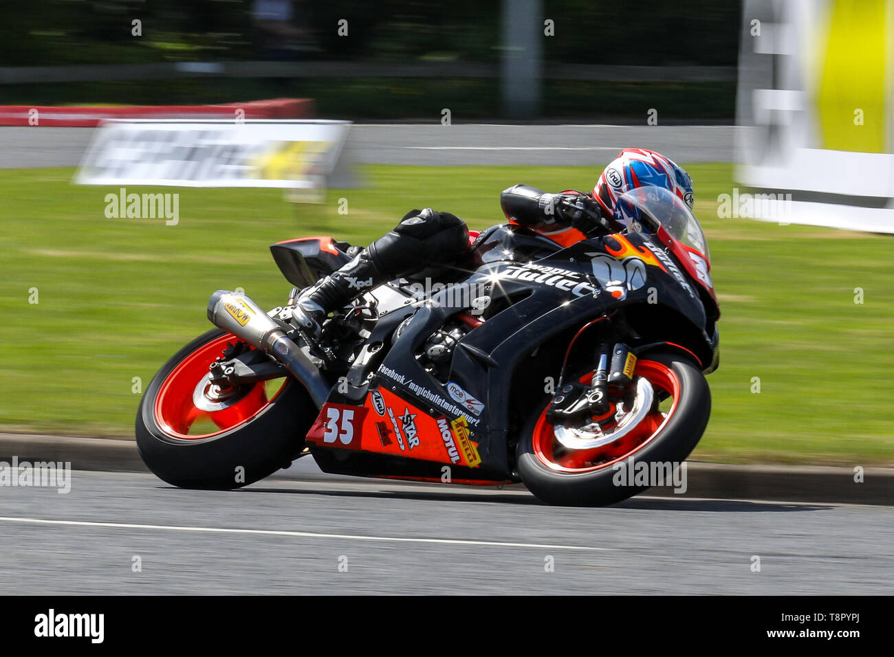 Magic road ireland hi-res stock photography and images - Alamy