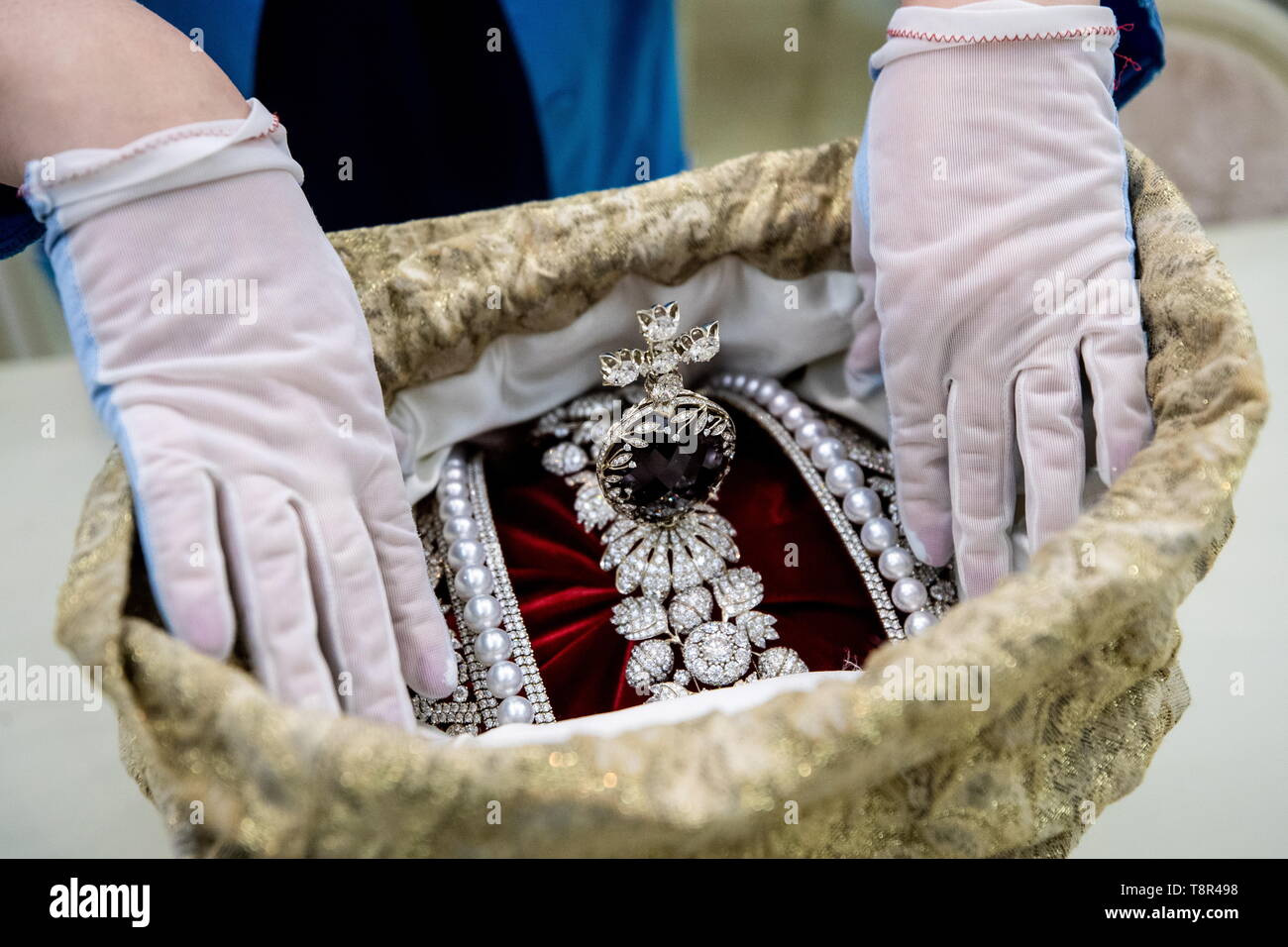 Russian Imperial Regalia High Resolution Stock Photography and Images ...