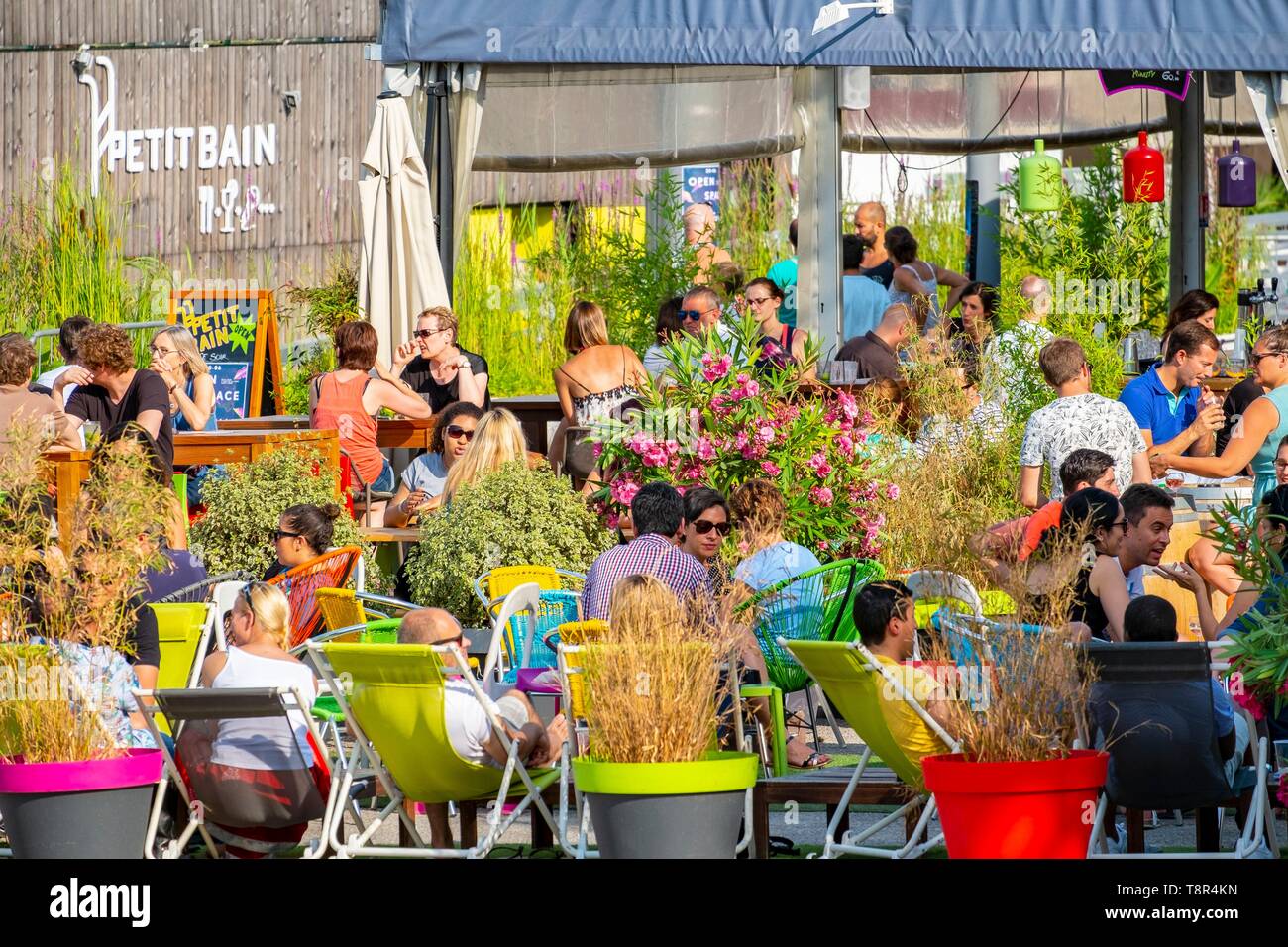 Paris bath man hi-res stock photography and images - Alamy