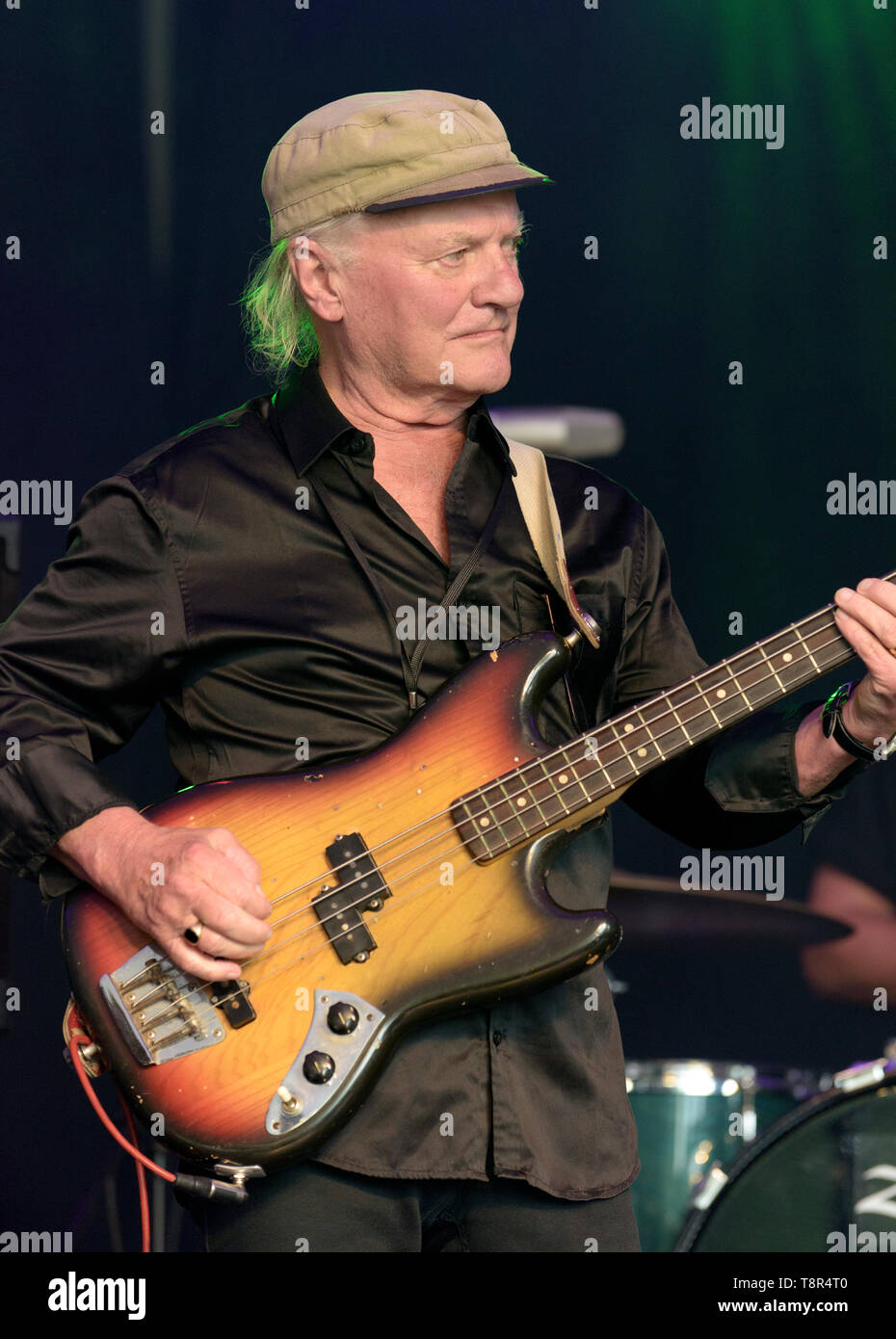 Zombies group hi-res stock photography and images - Alamy