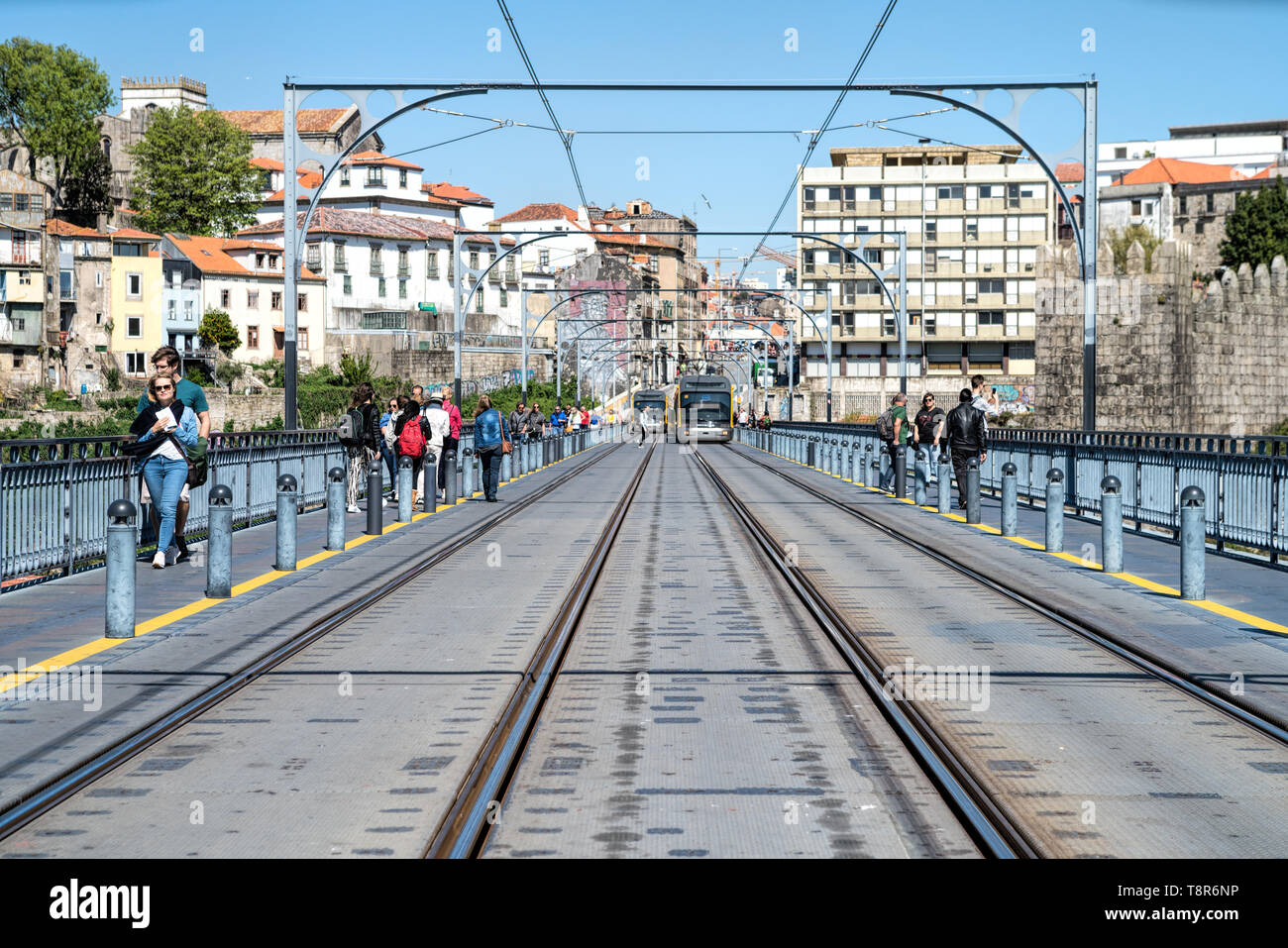 Train porto douro hi-res stock photography and images - Alamy