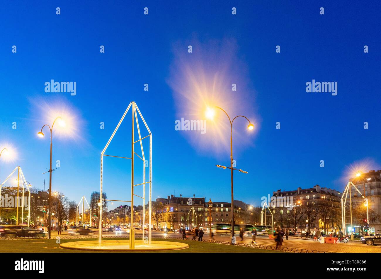 Fountains roundabout hi-res stock photography and images - Alamy