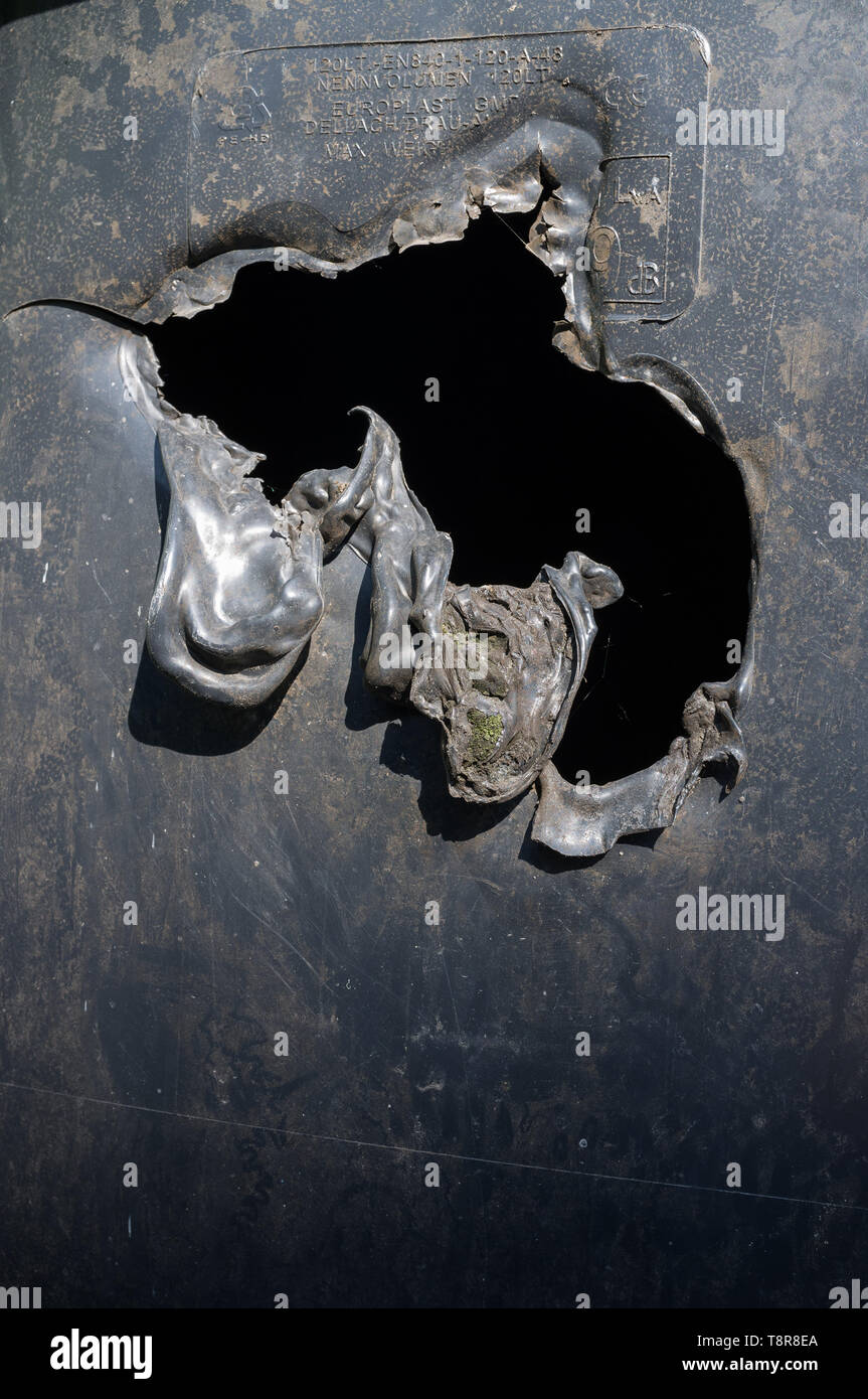 Burned garbage bin hi-res stock photography and images - Alamy