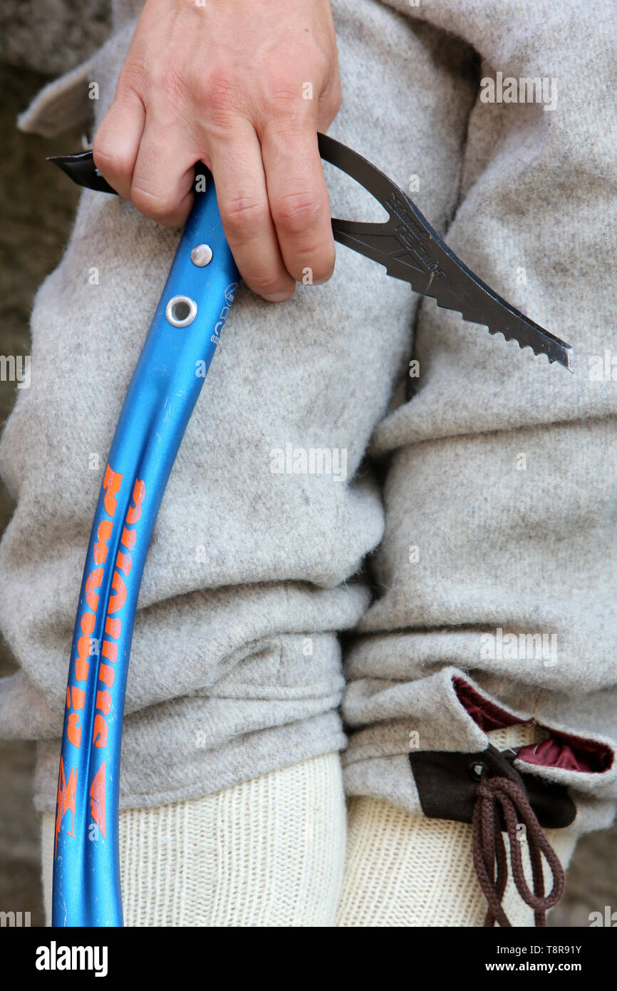 Piolet hi-res stock photography and images - Alamy