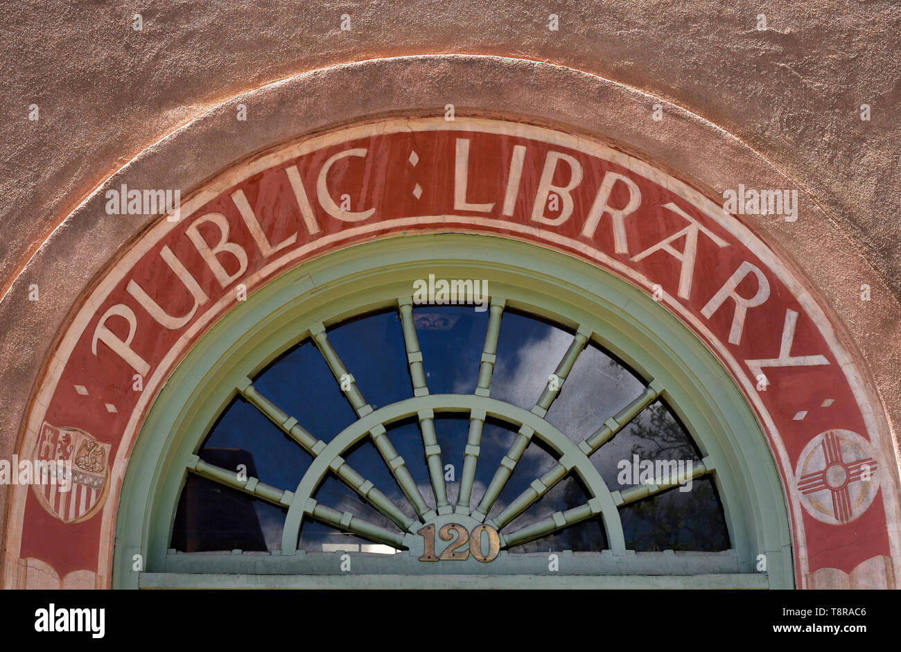 Library public education hi-res stock photography and images - Alamy