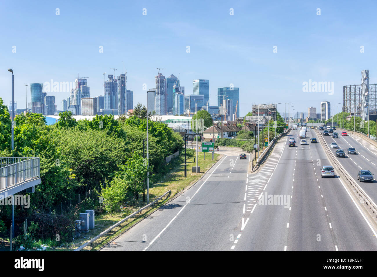 The A102 Blackwall Tunnel Southern Approach in London. View to N and ...