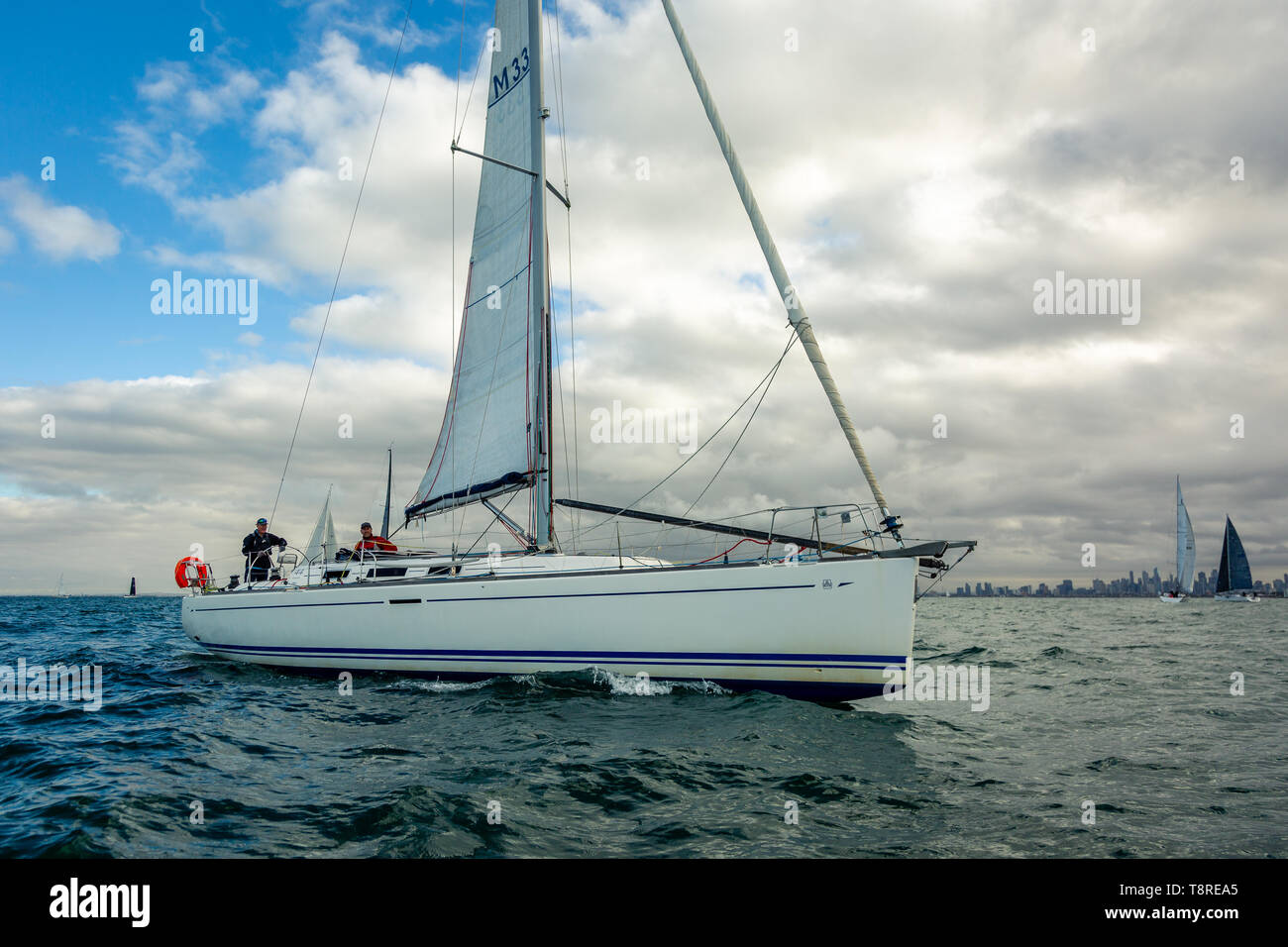 Bow waves ripple boat hi-res stock photography and images - Alamy