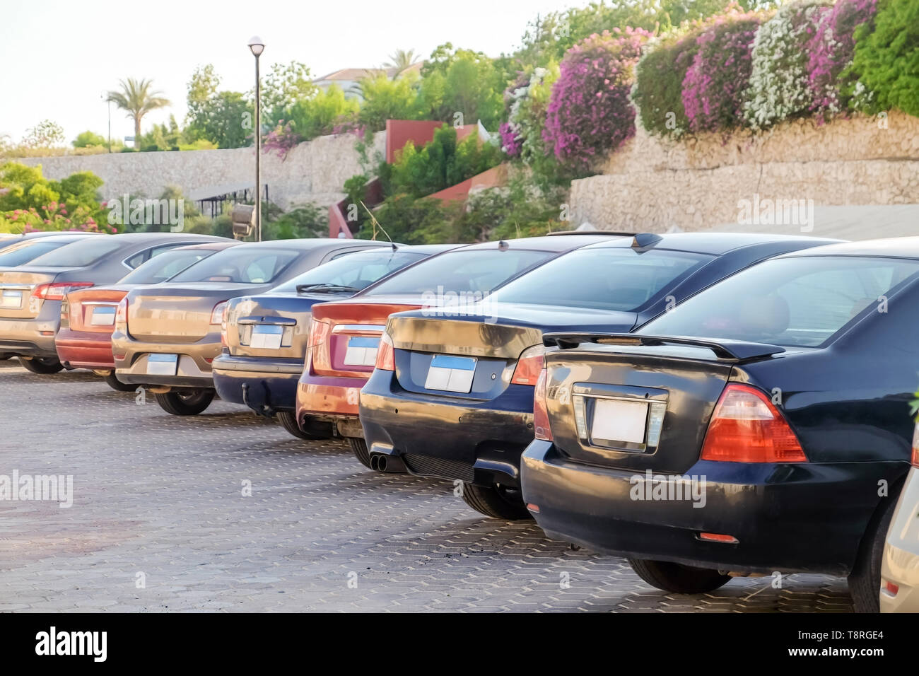 Street sidewalk row parked cars hi-res stock photography and images - Alamy