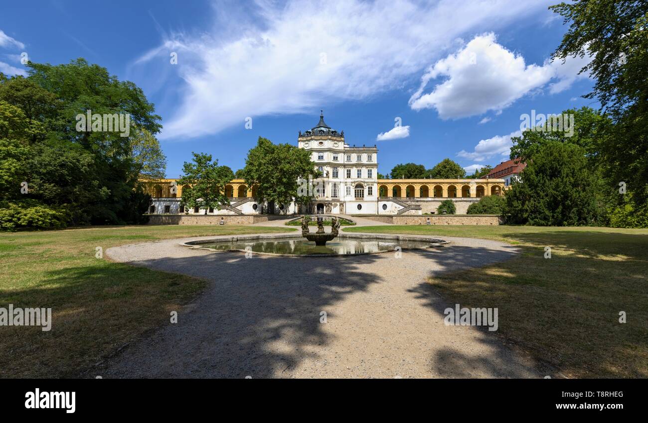North Bohemian castle Ploskovice Stock Photo - Alamy