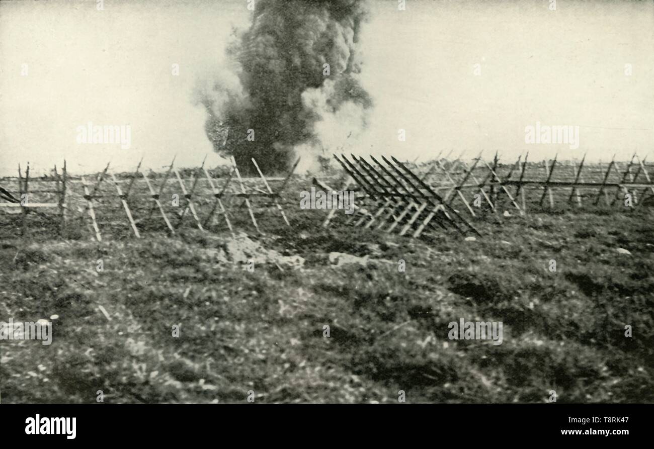 Ww1 german trench barbed wire hi-res stock photography and images - Alamy