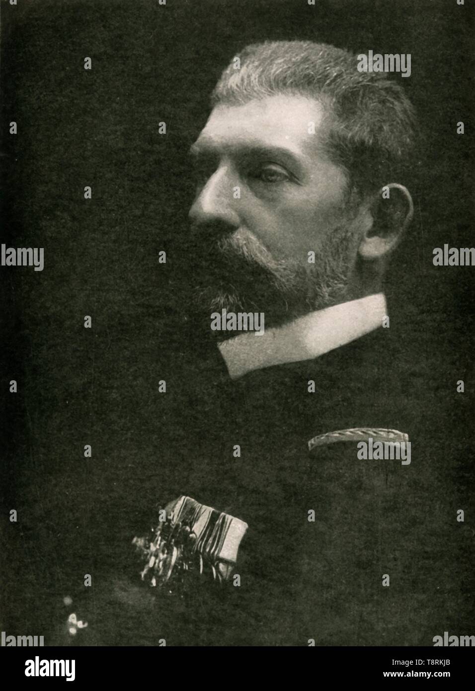 Ferdinand i king of romania hi-res stock photography and images - Alamy