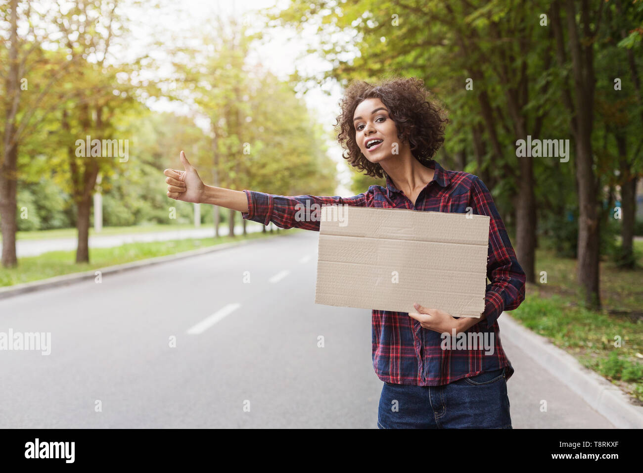 Hitchhiking travelling hi-res stock photography and images - Alamy