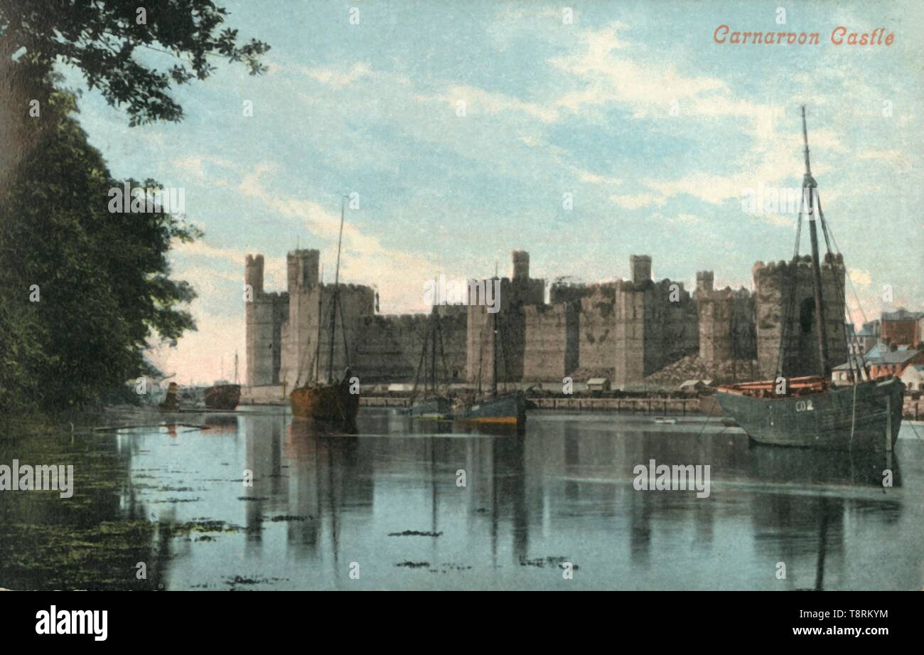 Carnarvon castle hi-res stock photography and images - Alamy