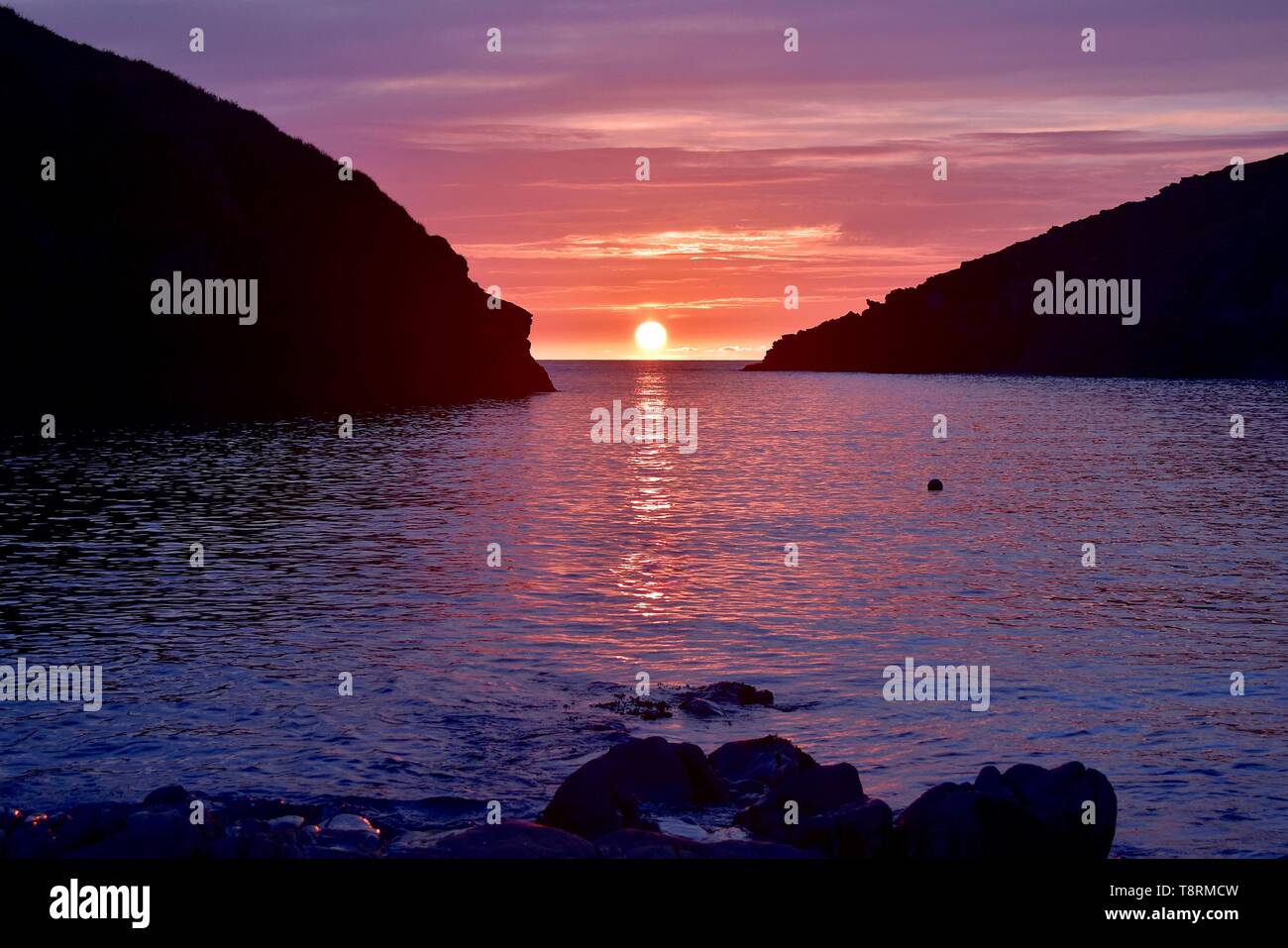 Cornwall silhouette hi-res stock photography and images - Alamy
