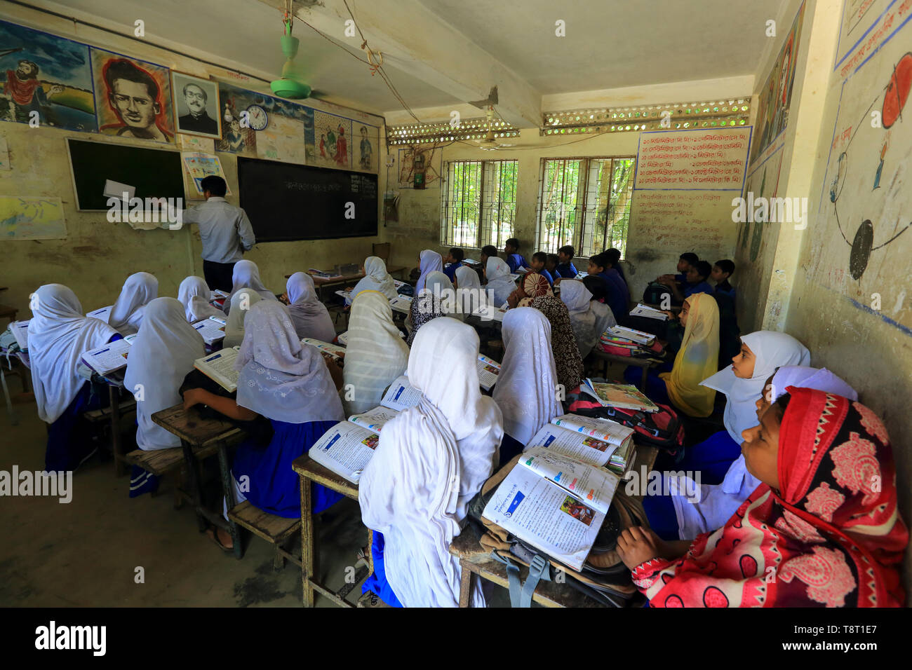 Bangladeshi primary school students in their classroom. Narsingdi ...