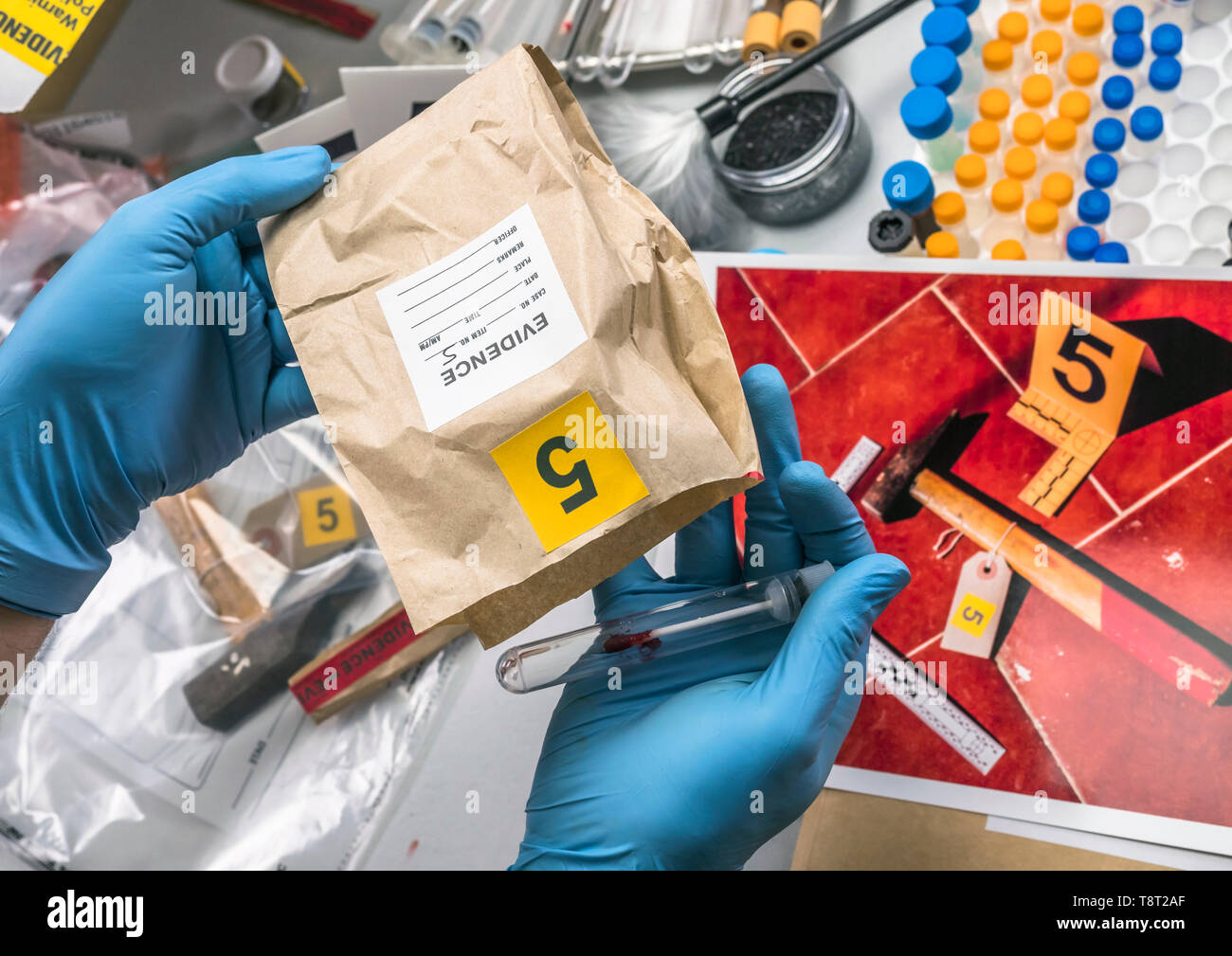 Police evidence photos hi-res stock photography and images - Alamy