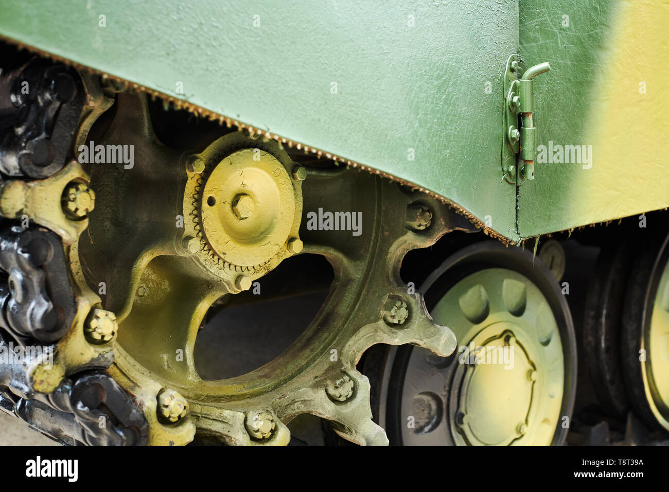 the chassis of a military tank close view Stock Photo - Alamy
