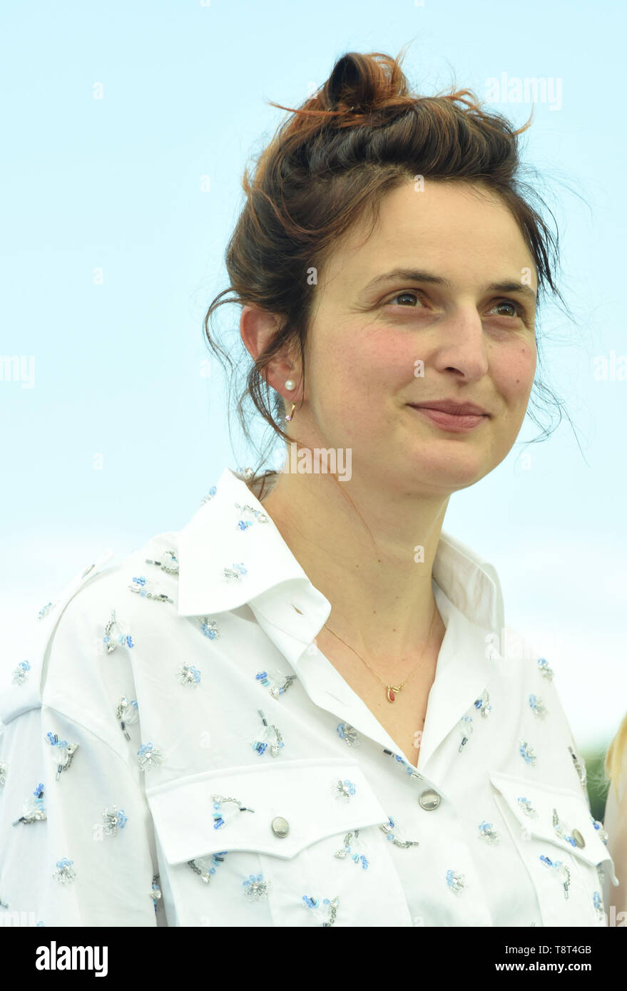 Alice Rohrwacher attend the Photoshot for the JURY at Cannes Film ...