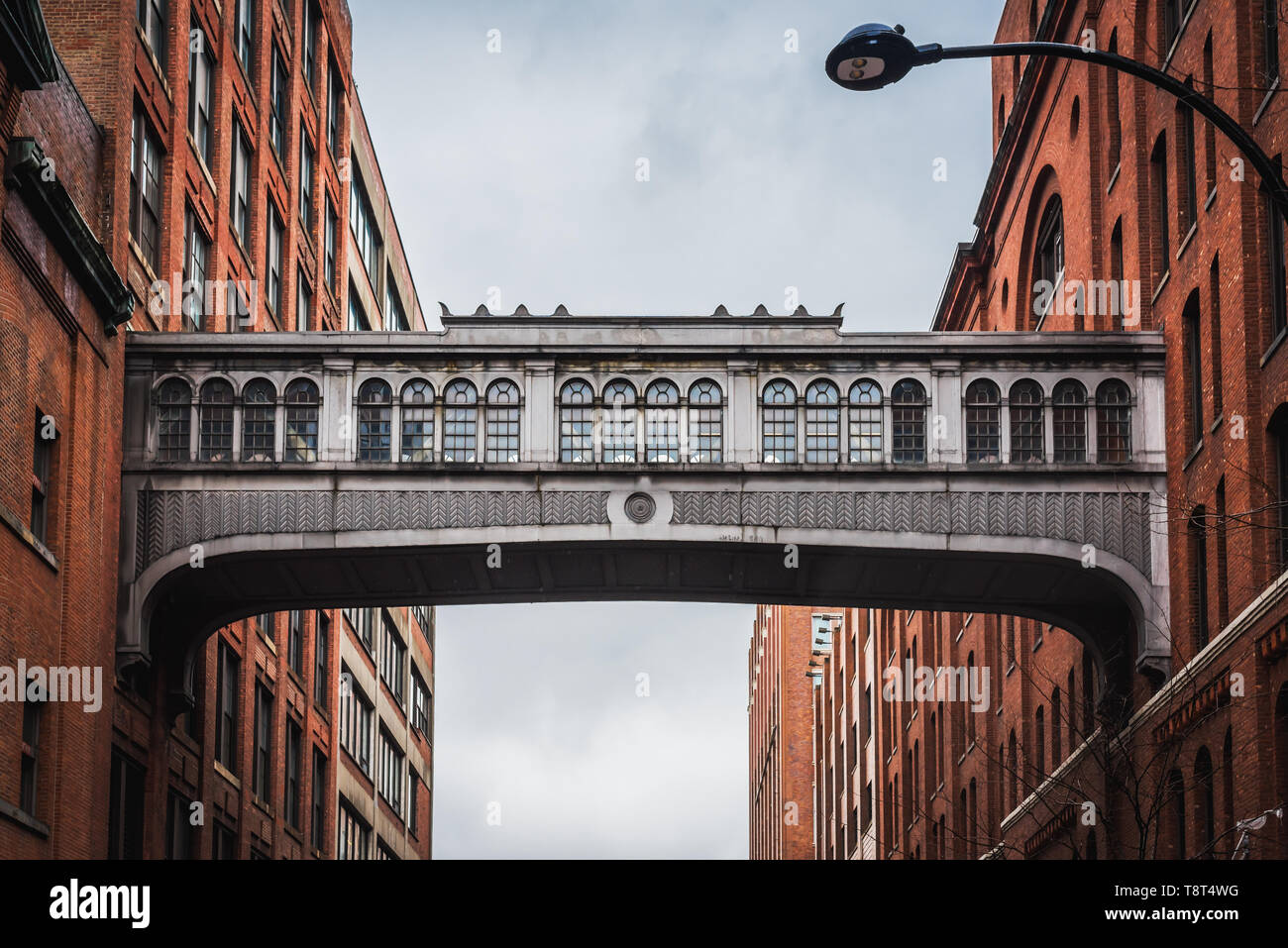 Old bridge in Chelsea seen from the High Line in New York Stock Photo ...
