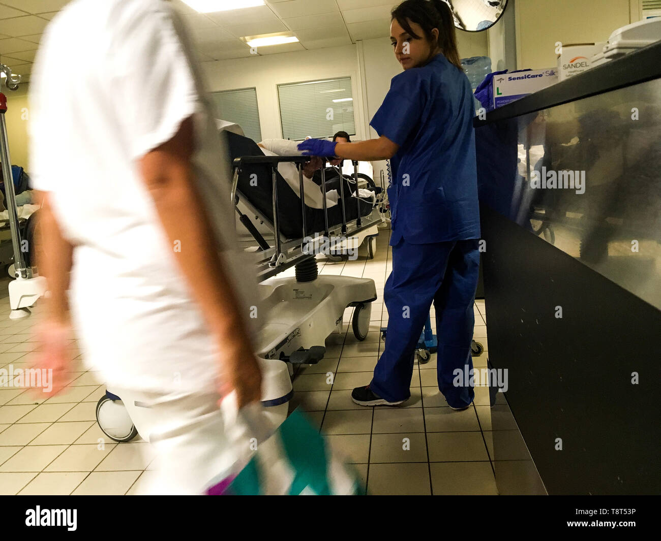 Emergency service in a french hospital Stock Photo - Alamy