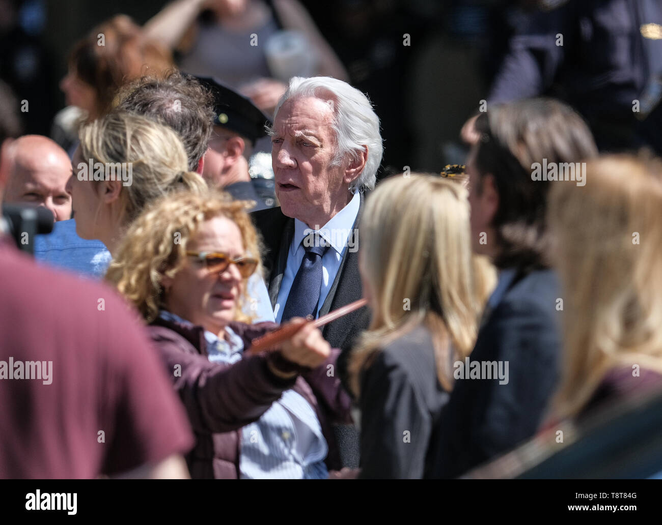 Nicole Kidman, Hugh Grant and Donald Sutherland on the set of the 'The ...