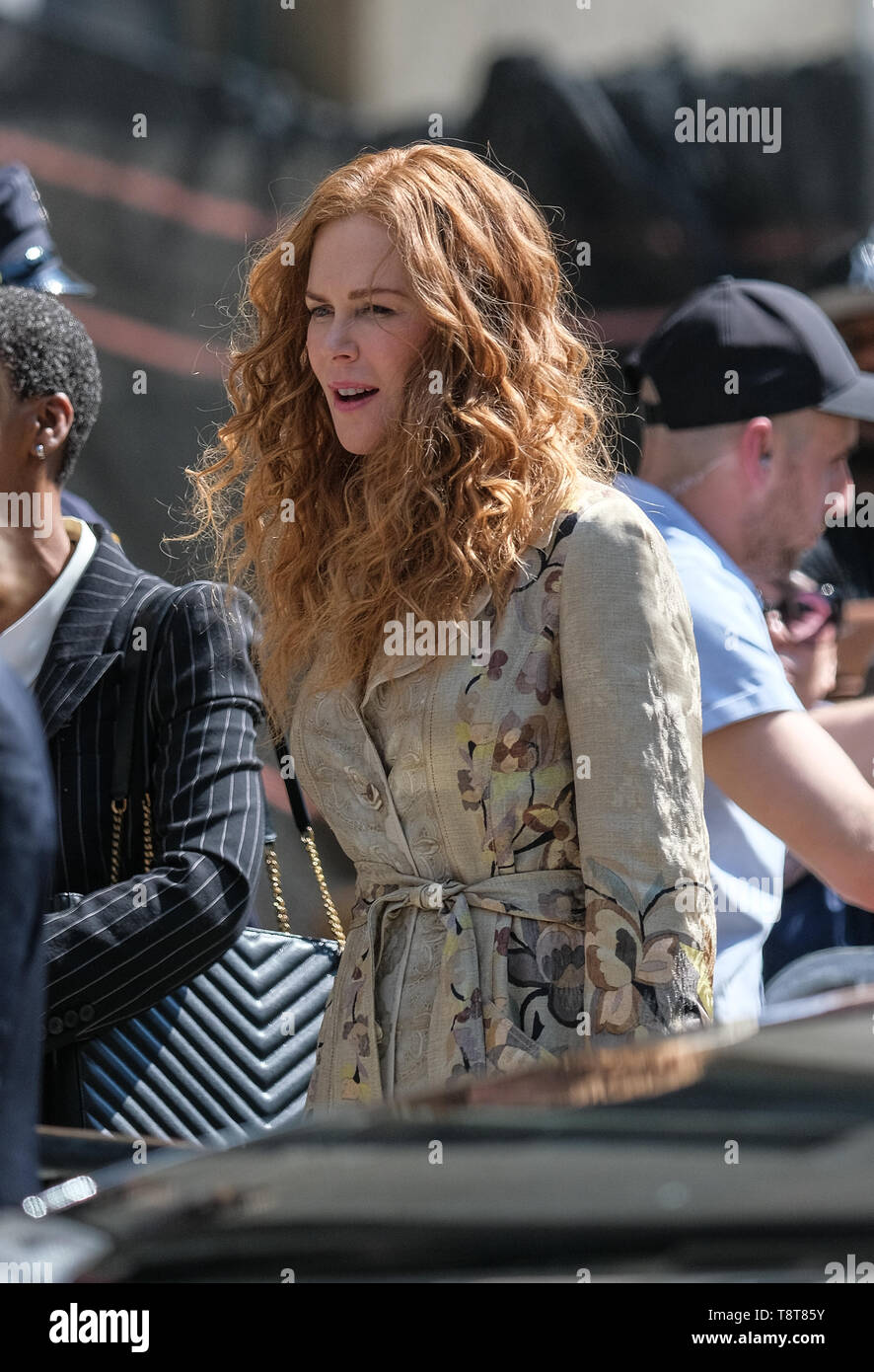 Nicole Kidman, Hugh Grant and Donald Sutherland on the set of the 'The ...